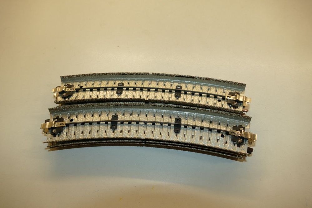 Märklin: 4xgebogenes M-Gleis K.Nr. 5206 (Neu (gemäss Beschreibung)) in ...