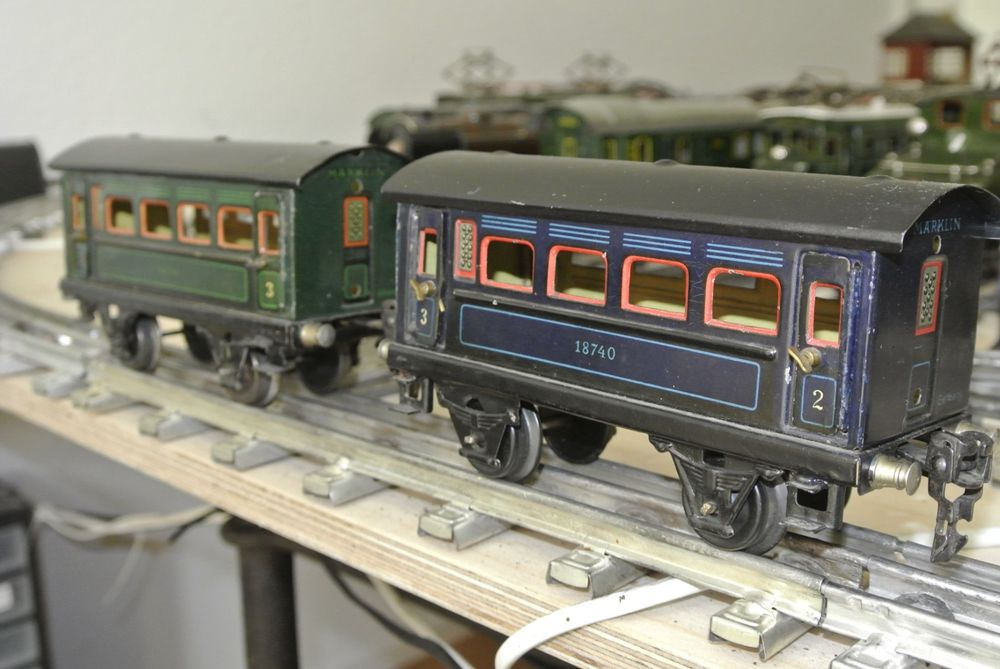 Zwei Märklin Personenwagen 18740 | Kaufen auf Ricardo