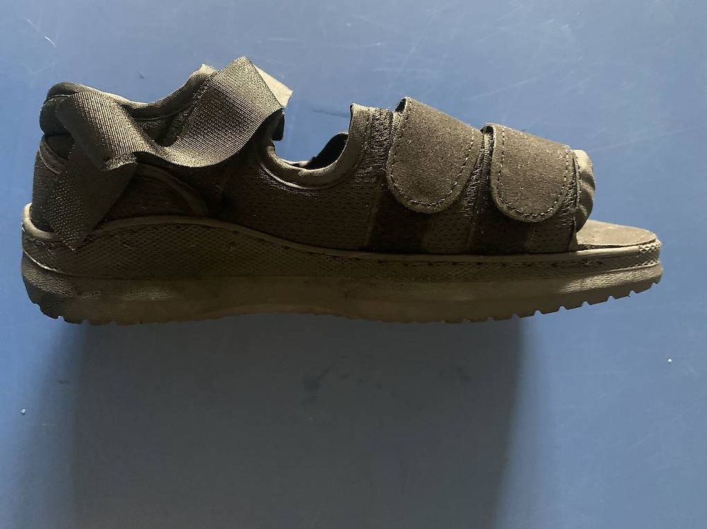 DARCO Post-OP SCHUH (Gebraucht) in Aarau Rohr für CHF 20 – nur Abholung ...