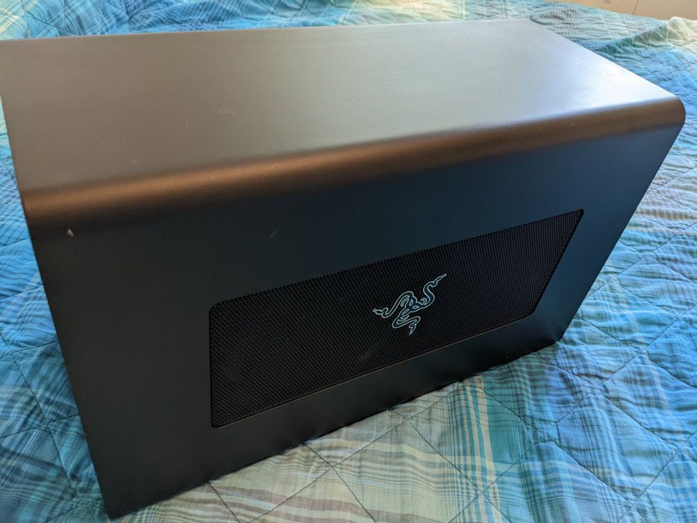 Razer Core X eGPU for laptops + Radeon RX 6600 | Kaufen auf Ricardo