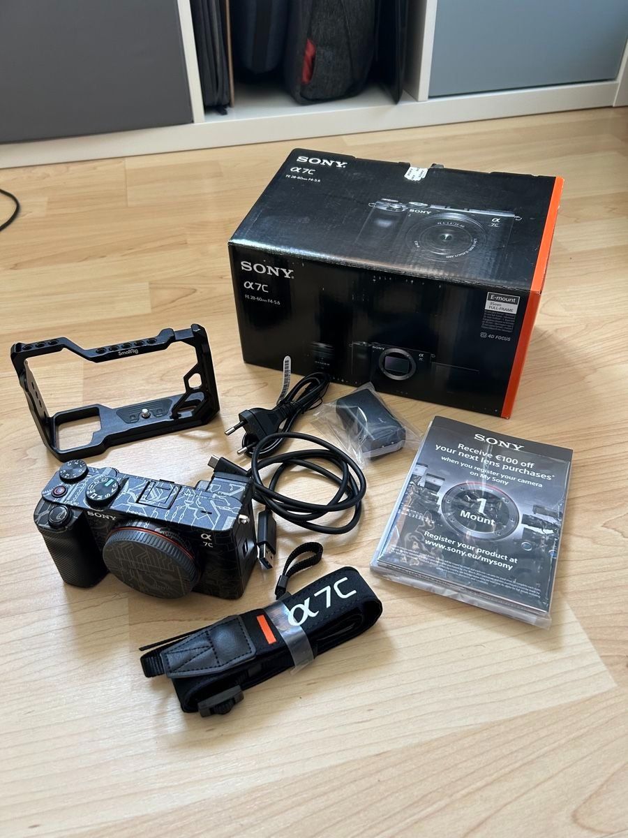 Sony Alpha 7C Full-Frame Camera - Like New! Body + Cage (Gebraucht) in ...