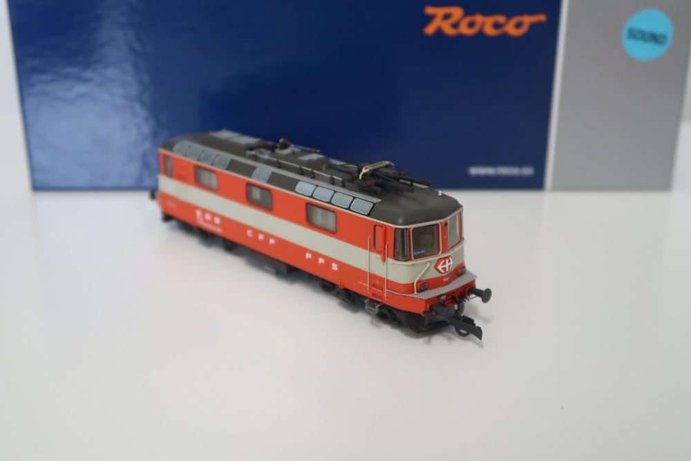 Roco SBB Re 4/4 II Swiss Express, AC Sound (Gebraucht) in Dättwil AG ...