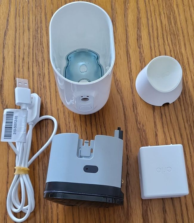 Arlo Pro v4,Mit Akku, Ladegerät und Ständer (Gebraucht) in Zuchwil für ...