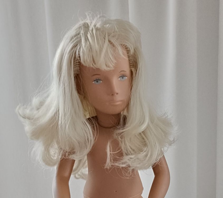 Schöne Sasha Puppe mit original Garnitur (Gebraucht) in Seewen SZ für ...