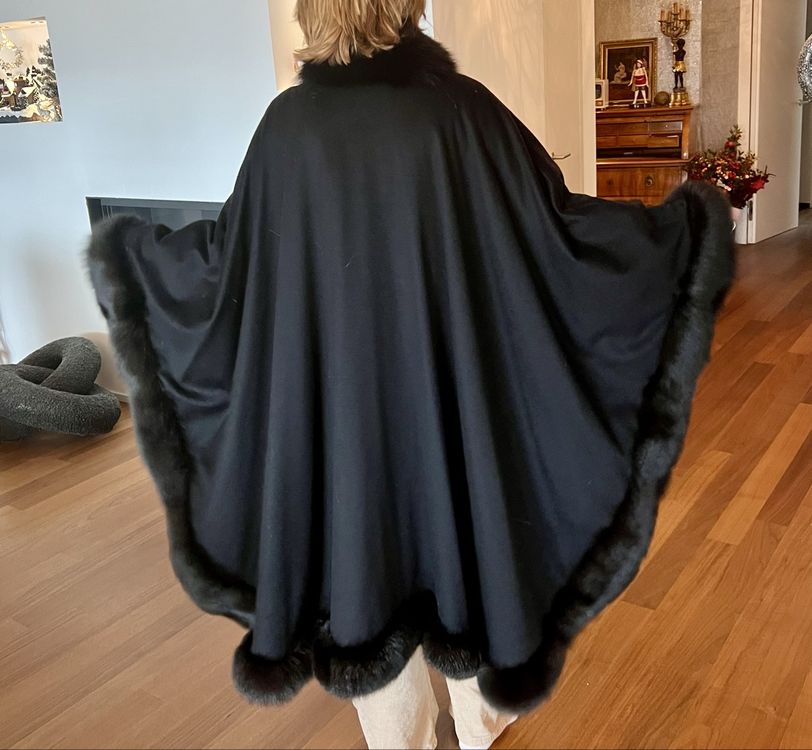 Schwarzes Kaschmir Cape mit Fuchspelz von Weiss Staiger 55 (Gebraucht ...