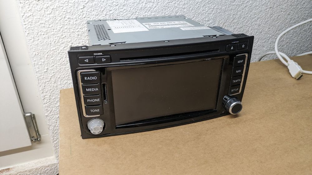 Autoradio RNS 510 mit Navi für VW T5 (Defekt) in Geuensee für CHF 99 – mit Lieferung auf Ricardo ...