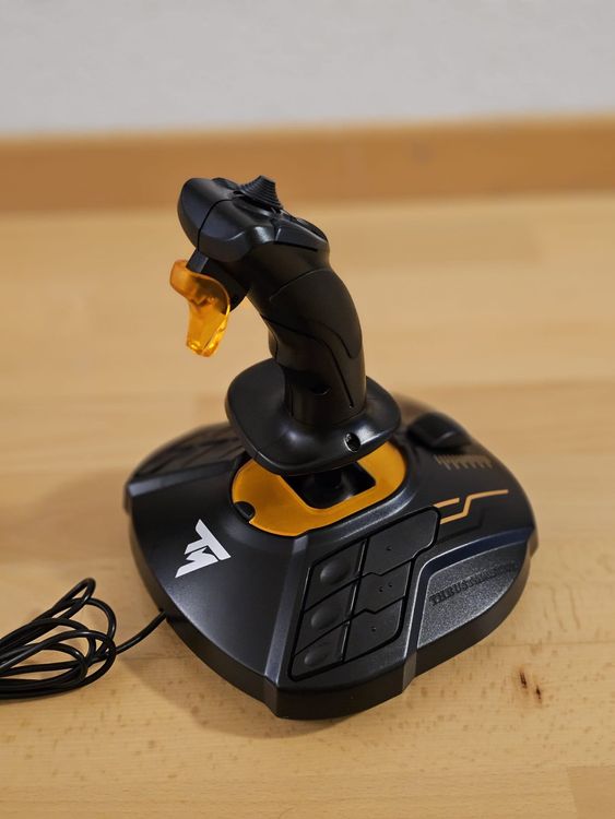 Thrustmaster T.16000M Joystick mit Schubregler | Kaufen auf Ricardo