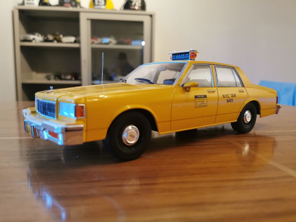 Chevrolet caprice Yellow cab (taxi) new York en 1:18 (D'occasion) à ...
