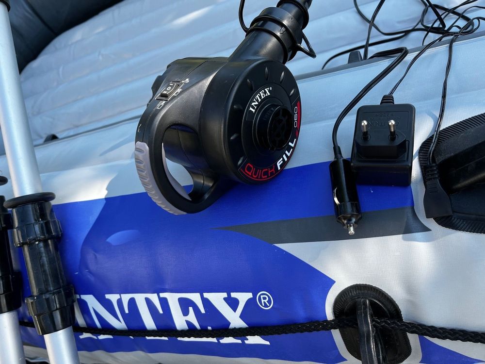 Intex Schlauchboot Excursion 4 mit Elektro und Habdpumpe (Gebraucht) in ...