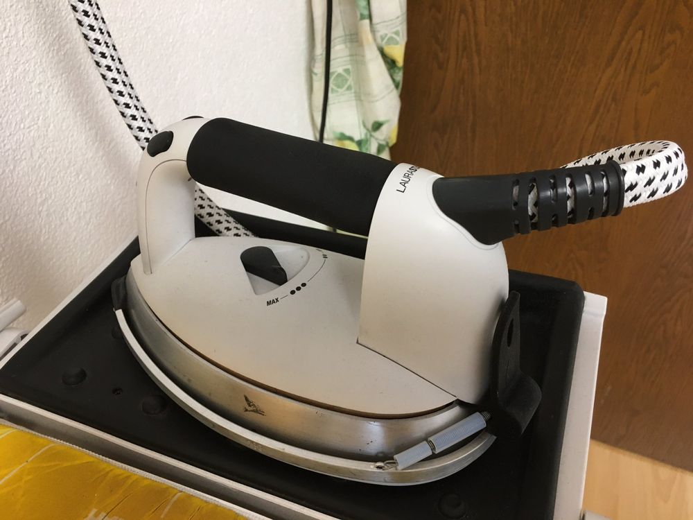 Laura Star Dampfbügelstation Model 756 S4A | Kaufen auf Ricardo