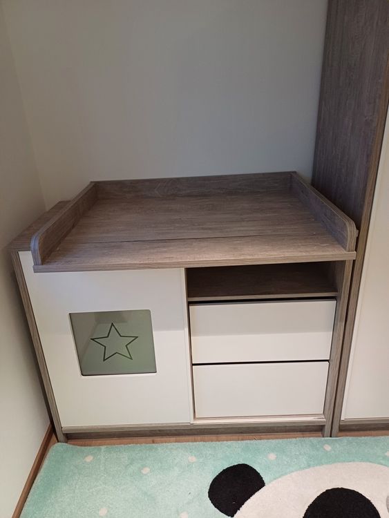 Wickelkommode Weiß Grau 2 Schubladen Ablage Babyzimmer Stern (Gebraucht ...