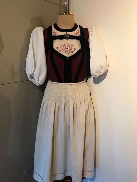 Tracht, Solothurner Tracht, Gr. 40 (Gebraucht) in Hindelbank für CHF 690 – mit Lieferung auf ...