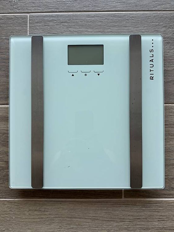 Balance pèse personne Rituals (Gebraucht) in Chabrey für CHF 5 – mit ...