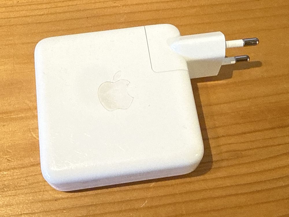 Apple 61W USB-C Power Adapter - Schnelles Aufladen! (Gebraucht) in ...
