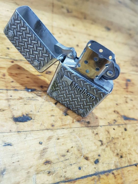 Marlboro Zippo | Kaufen auf Ricardo