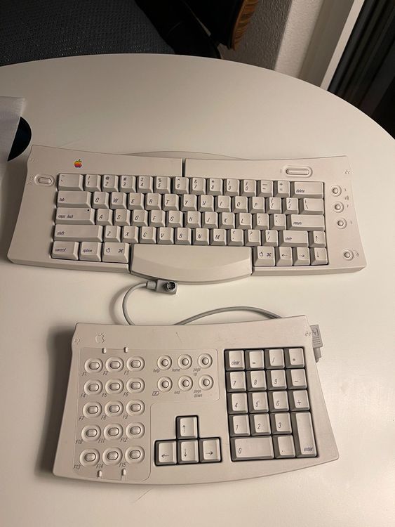Vintage Retro Apple Adjustable Keyboard M1242 | Kaufen auf Ricardo
