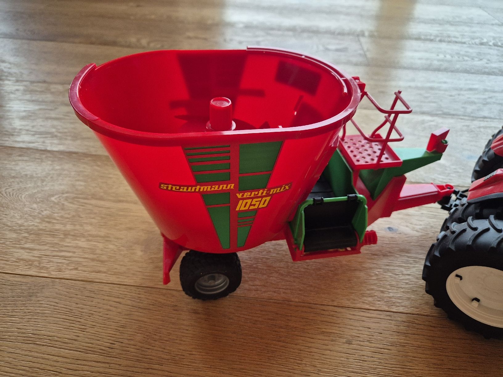 Steyr CVT 170 Traktor mit Strautmann Verti-Mix 1050 (Gebraucht) in St ...