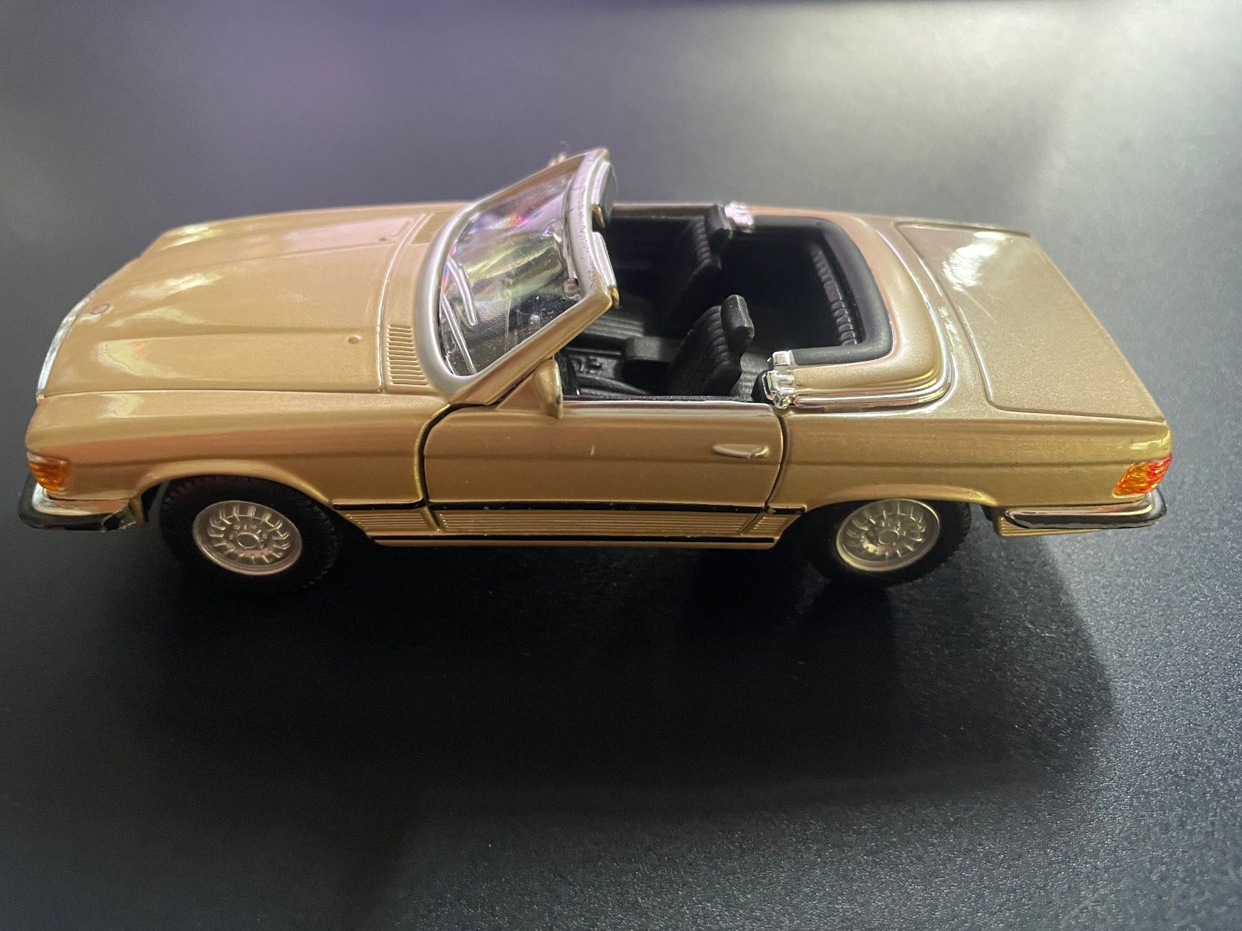 Bburago Mercedes Benz 450 SL 1:32 Top Zustand (Gebraucht) in Volketswil ...
