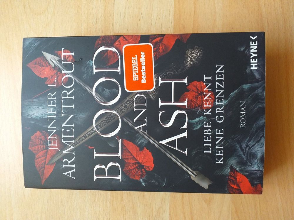 Jennifer L. Armentrout Blood & Ash Liebe kennt keine Grenzen (Gebraucht) in Wangen b. Olten für ...