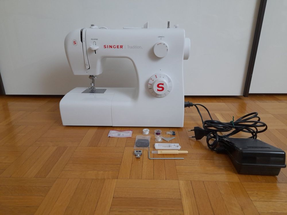 Machine à coudre Singer 2250 Tradition | Kaufen auf Ricardo