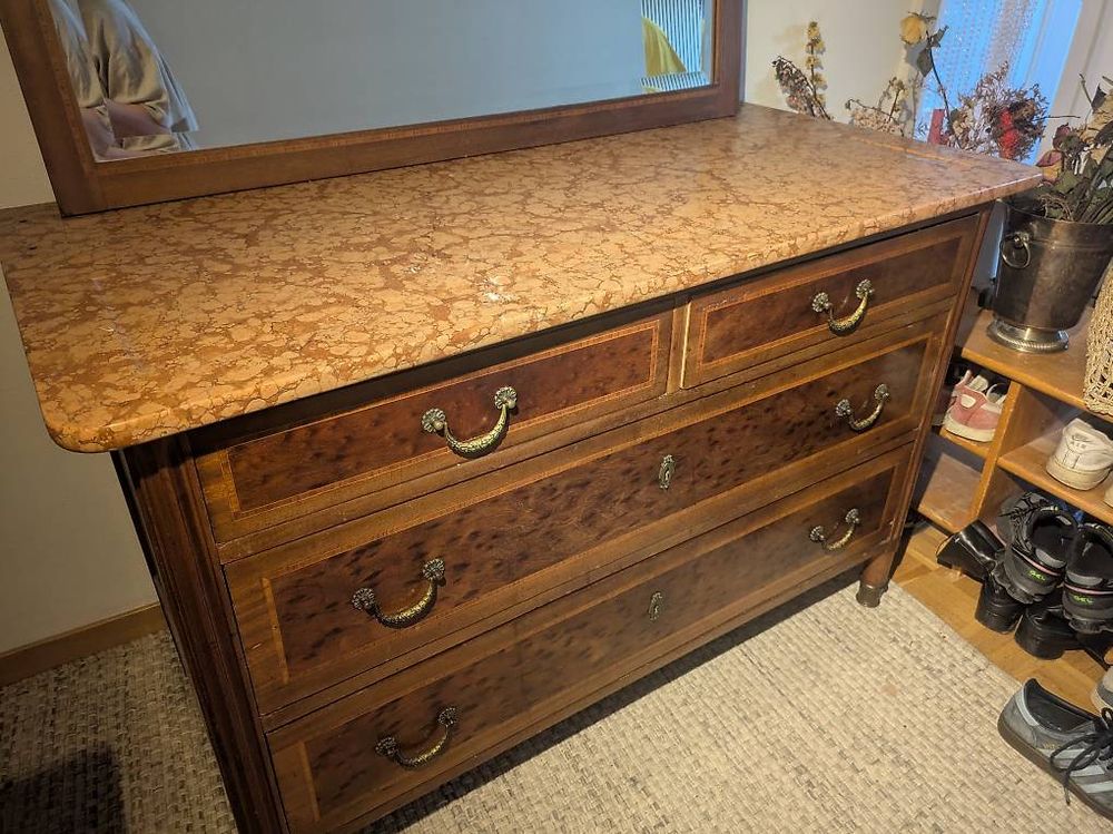Commode en bois + miroir en crystal (D'occasion) à Lausanne pour CHF ...