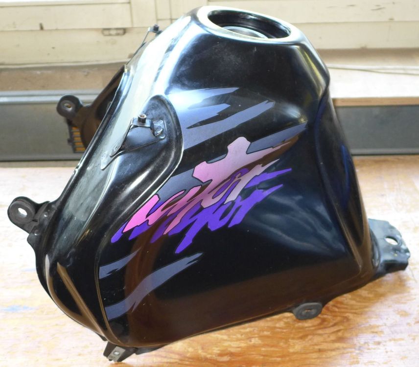 Honda Dominator original Tank NX NX650 (Gebraucht) in für CHF 125 – mit ...