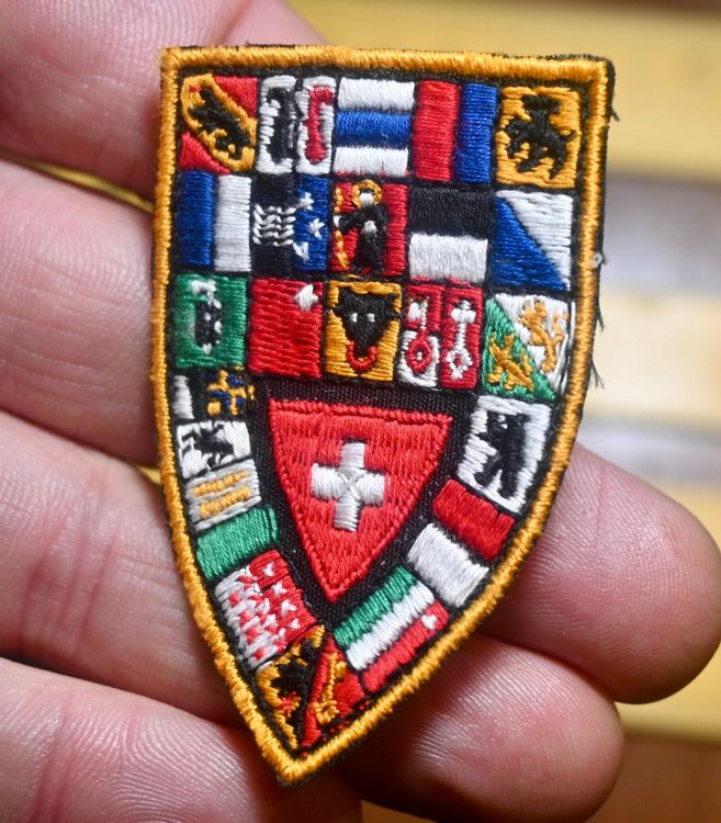 VINTAGE Badge SCHWEIZ & KANTONE - ST. GALLER STICKEREI klein (Gebraucht ...