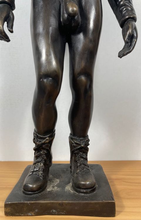 Männlicher Akt Bronze Skulptur (Gebraucht) in Root für CHF 355 – mit Lieferung auf Ricardo kaufen