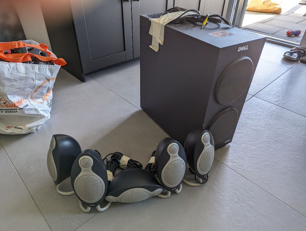 haut parleur haute définition Dell (Gebraucht) in Chénens für CHF 30 ...