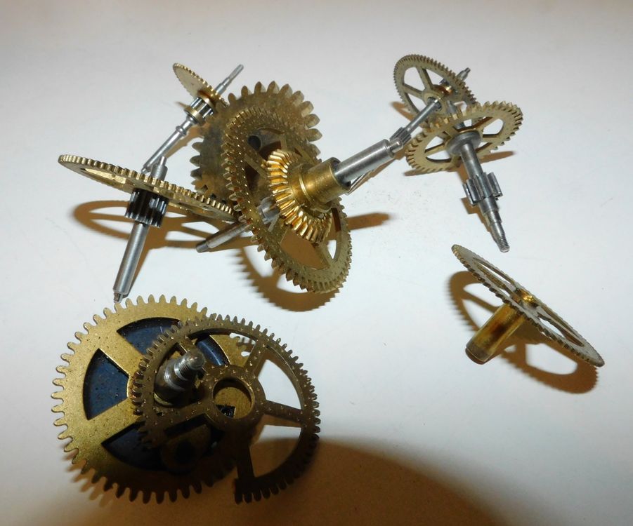 Rausverkauf Uhren Räder div Konvolut alte messing Uhrenteile (Gebraucht ...