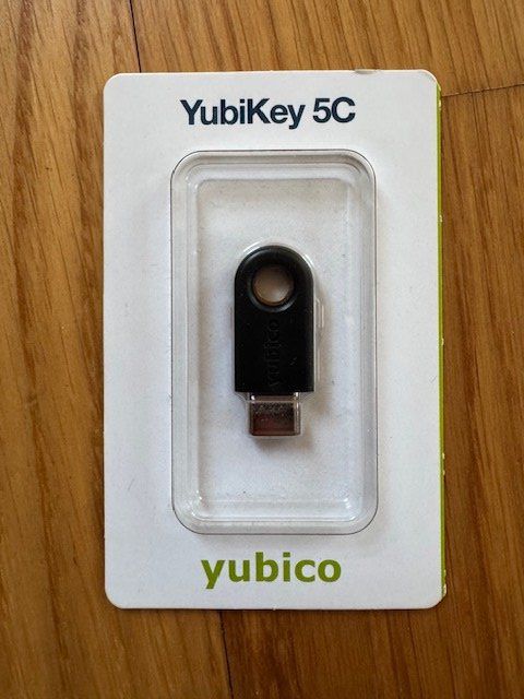 Yubico YubiKey 5C – USB-C Security Key (Neu und originalverpackt) in ...