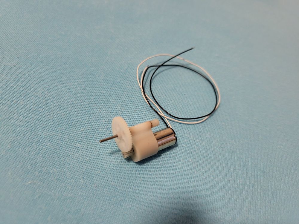 Brushed Motor mit Getriebe und Propeller | Kaufen auf Ricardo