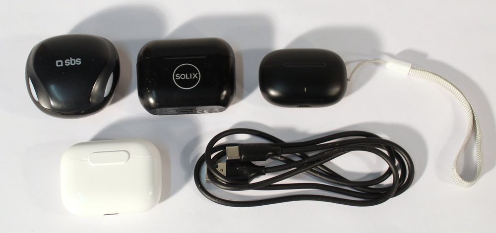 4 Paar Bluetooth In-Ear Kopfhörer Solix SBS + 1 Ladekabel (Gebraucht ...