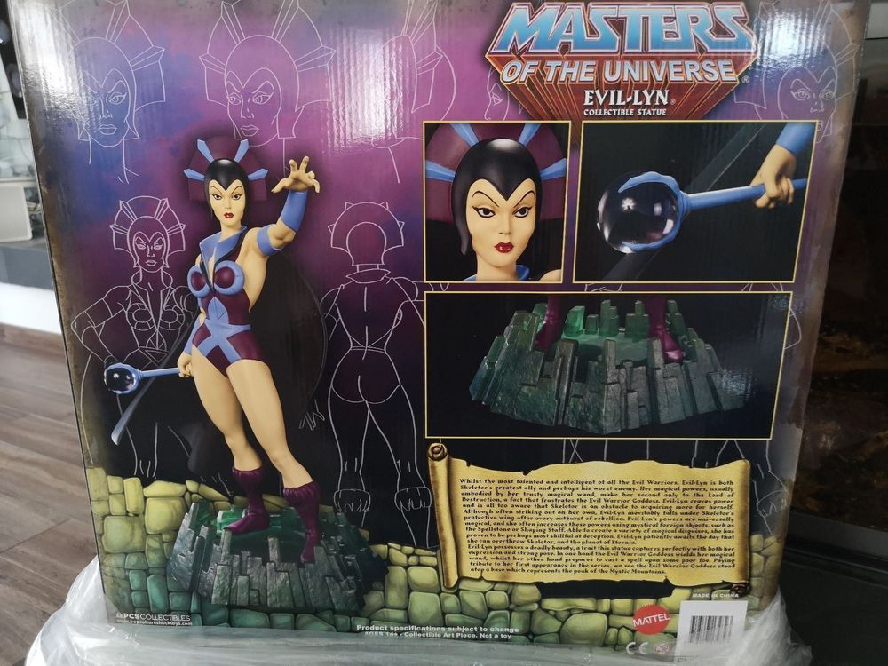 Evil Lyn Statue - PCS Sideshow (Gebraucht) in Duggingen für CHF 300 ...