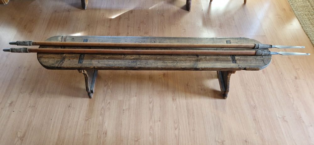 Zwei mittelalter Speere für Schaukampf (Gebraucht) in Filet für CHF 150 ...