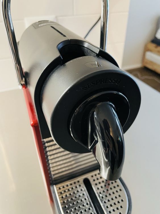 Original Nespresso Dark Red Pixie Coffee Machine (Neu (gemäss ...