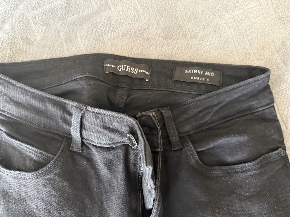 Jeans Guess e Only tg S (Usato) a Vacallo per CHF 10 – con consegna ...