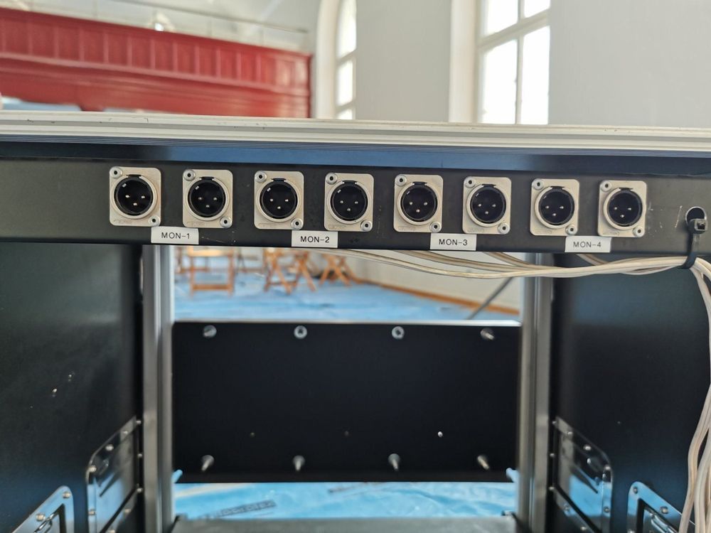 QSC Amplifier EX1250 im Flightcase | Kaufen auf Ricardo