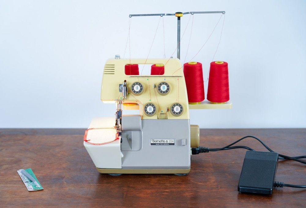 Bernette 234 Overlock - revidiert! (Gebraucht) in für CHF 219 – nur ...