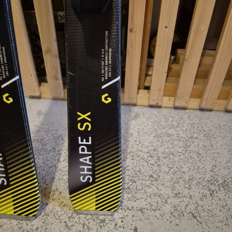 Head Shape SX Ski, inkl. Stöcke, Top Zustand! (Gebraucht) in Baden für ...