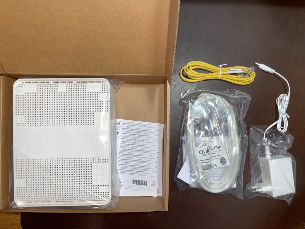 Technicolor CGA2121, Kabel/WiFi, Router/Modem, Weiss, Neu (Neuf avec ...