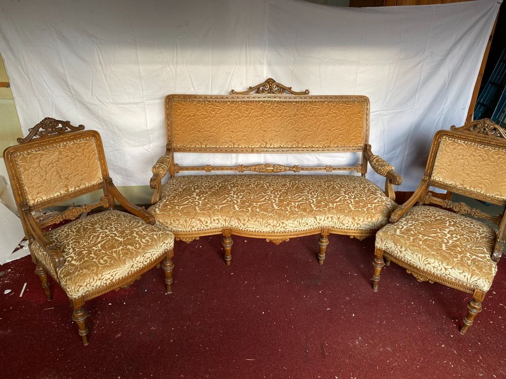 Antikes Biedermeier Sofa und Sessel Top Zustand (Gebraucht) in Schaan für CHF 750 – nur Abholung ...