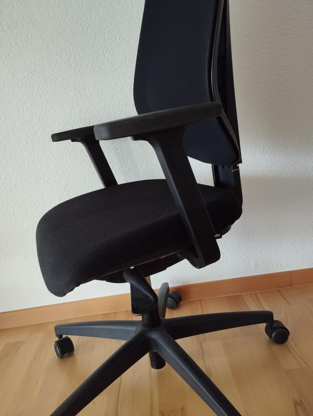 Chaise de bureau Giroflex 353-4529 (D'occasion) à St-Aubin FR pour CHF ...
