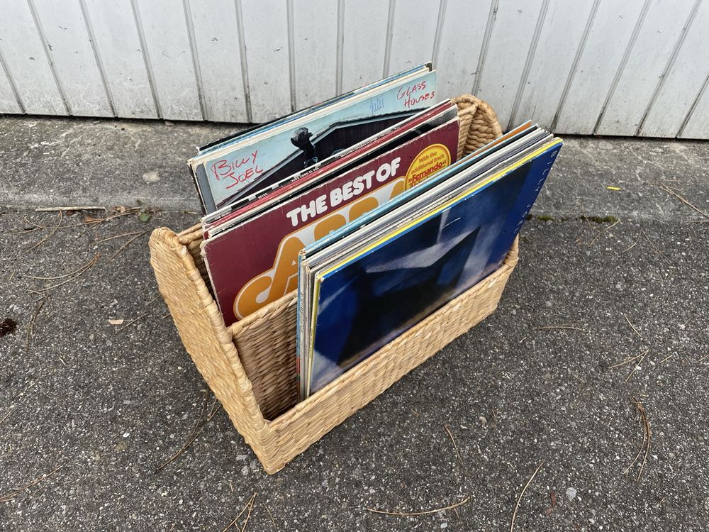 Mid Century 60er Jahre Rattan Vinyl Ständer Zeitungsständer (Gebraucht ...