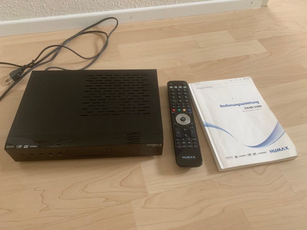 Humax VAHD-5300 HDTV Sat-Receiver (Satellitenempfänger) (Gebraucht) in ...