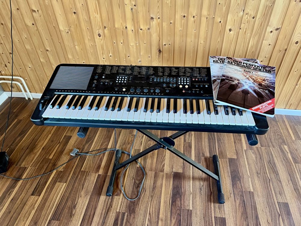 Altes Keyboard für Anfänger (Gebraucht) in Langenthal für CHF 40 – nur ...