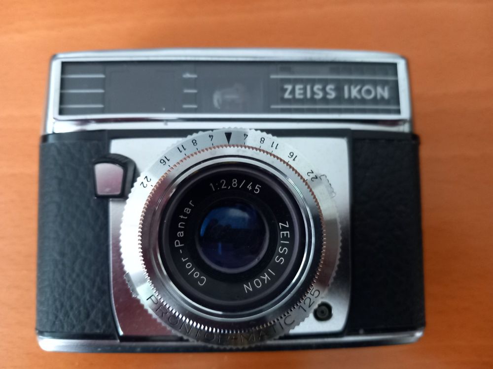 Vintage Kamera ZEISS IKON (Gebraucht) in Jegenstorf für CHF 1 – mit Lieferung auf Ricardo kaufen