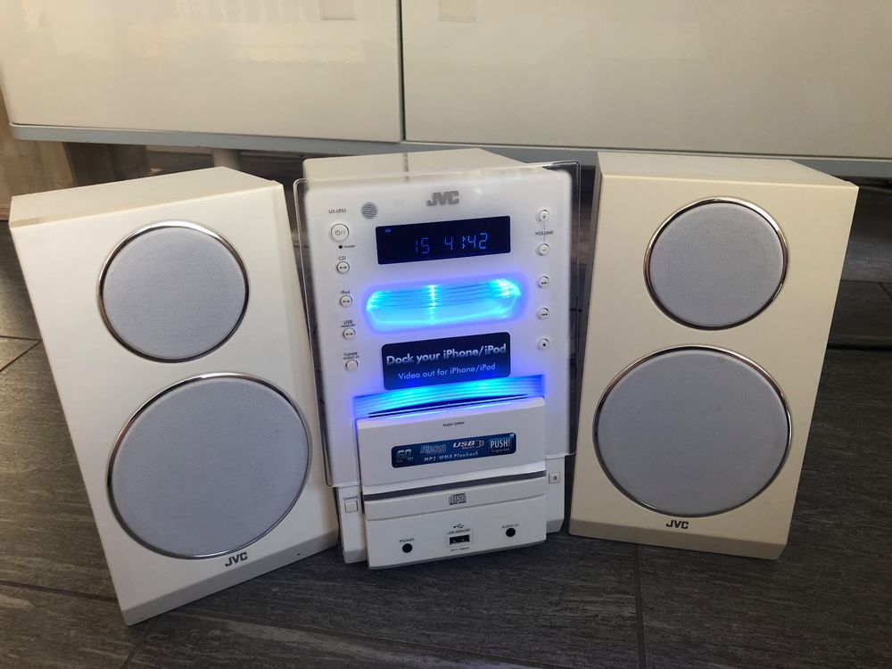 JVC CD Player mit I-Phone/I-Pod Kopplung | Kaufen auf Ricardo