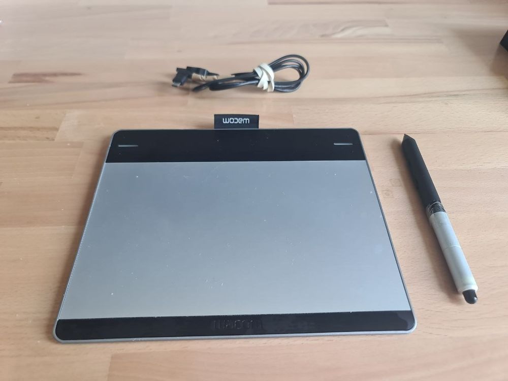 Wacom Intuos CTH-480/S (Pen & Touch) | Kaufen auf Ricardo