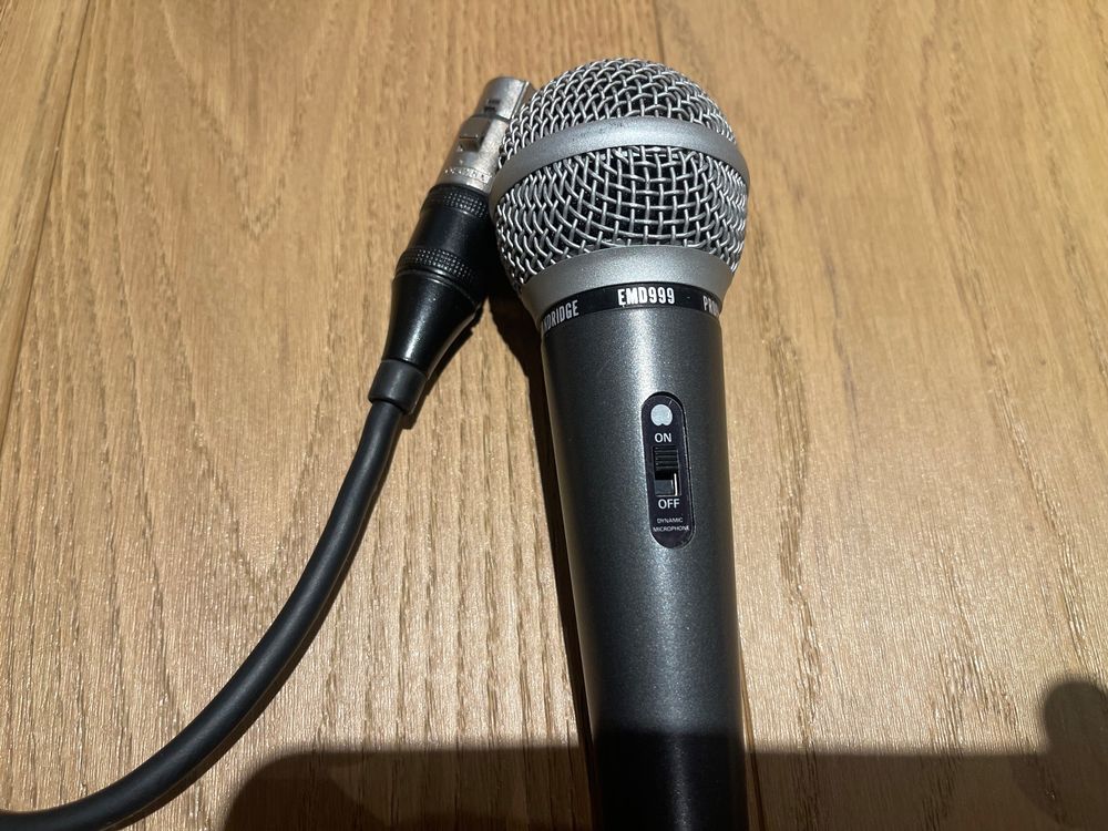 Professionelles Mikrofon AKG (Gebraucht) in Flums für CHF 16 – mit ...